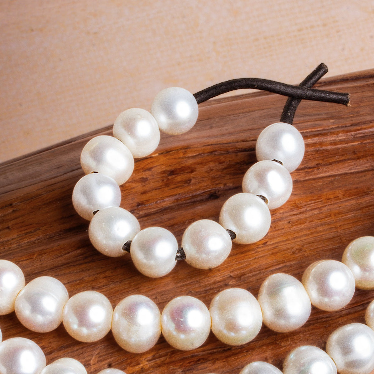 9mm White Large Hole off Round Pearls 10 Beads – The Bead Traders